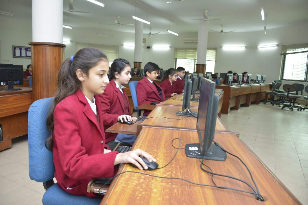 Junior School (Z-block) – DHAES Lahore