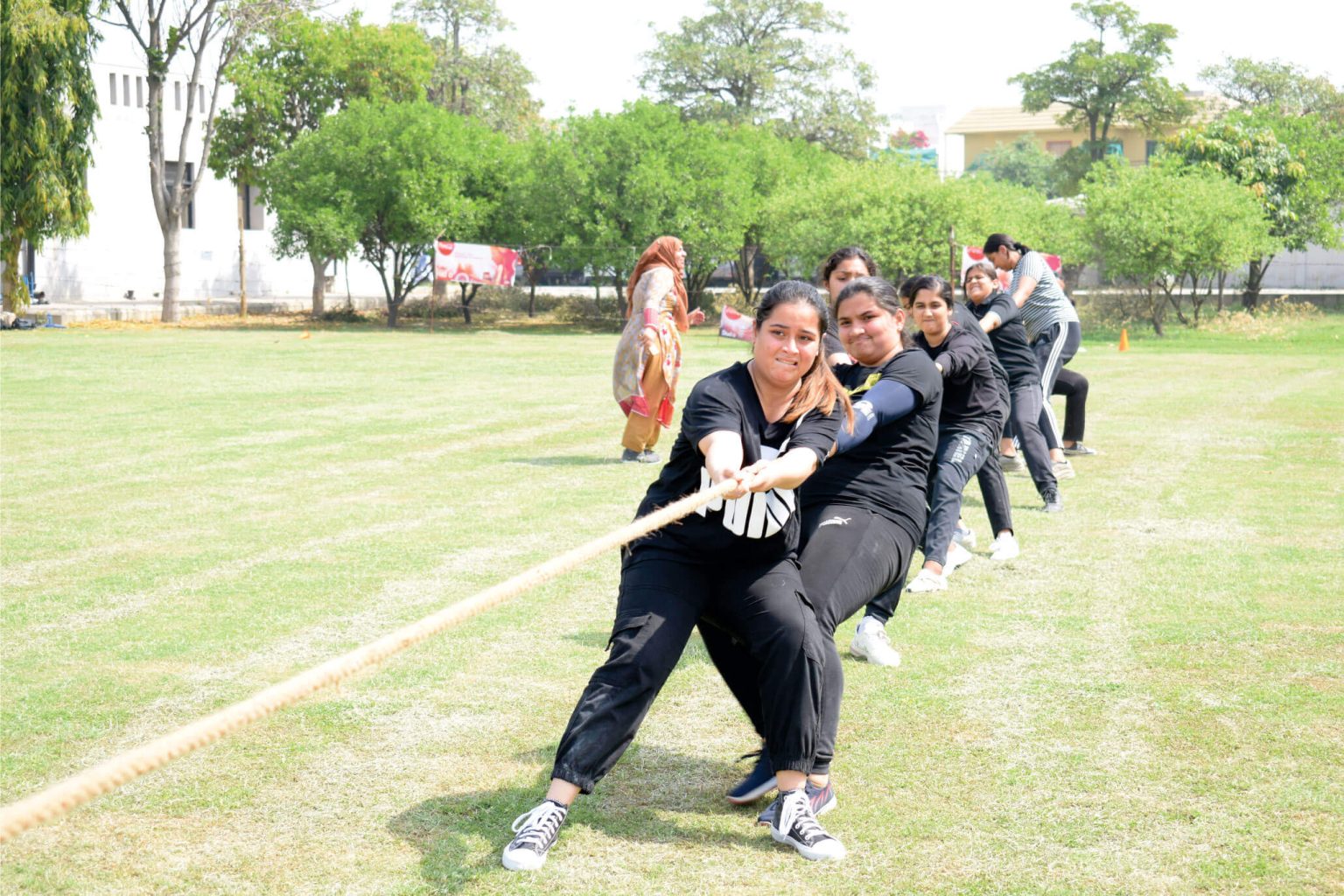 Senior School For Girls – DHAES Lahore